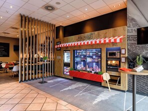 Snack-bar