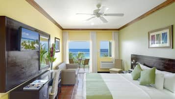 Superior Room, Oceanfront | Cofre no quarto, secretária