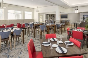 Café da manhã e jantar, culinária americana