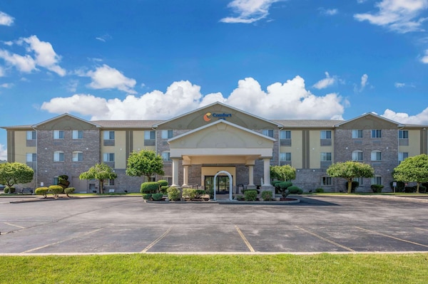 Comfort Inn Fremont - Fremont, IN