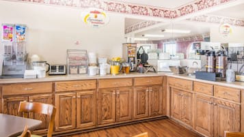 Café da manhã continental grátis todos os dias