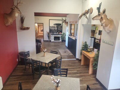 Glendive Lodge