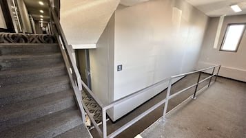 Cadeira de rodas para os clientes
