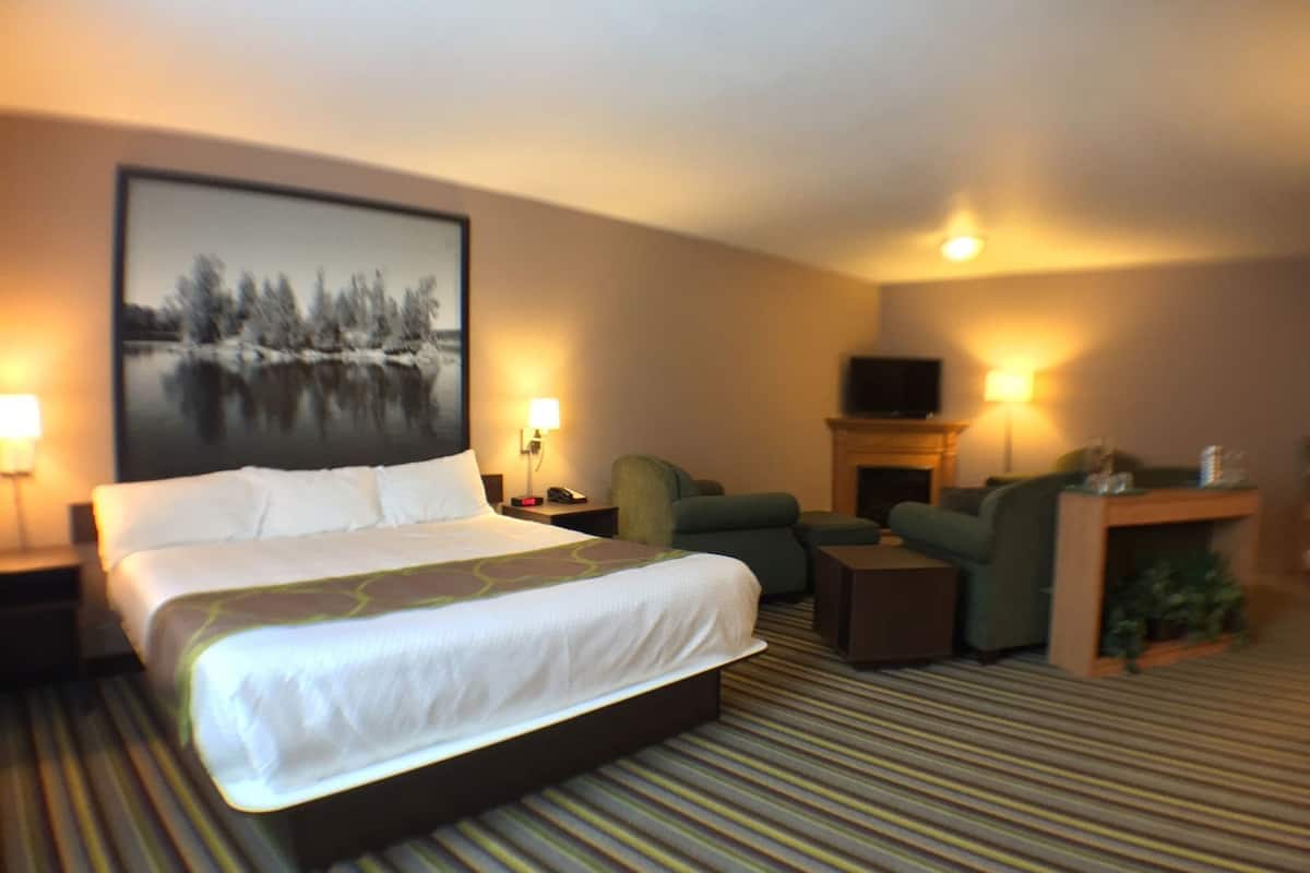 Cofres nos quartos, escrivaninha, espaço de trabalho para notebook