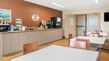 Café da manhã continental grátis todos os dias