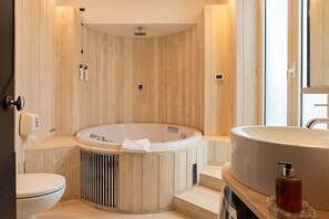 Quarto casal exclusivo, banheira de hidromassagem | Banheira de hidromassagem