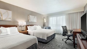 Quarto, 2 camas queen-size, não fumadores | Roupa de alta qualidade, secretária, cortinas/cortinados opacos