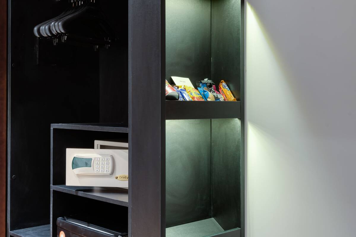 1 quarto, minibar, cofre no quarto, secretária 