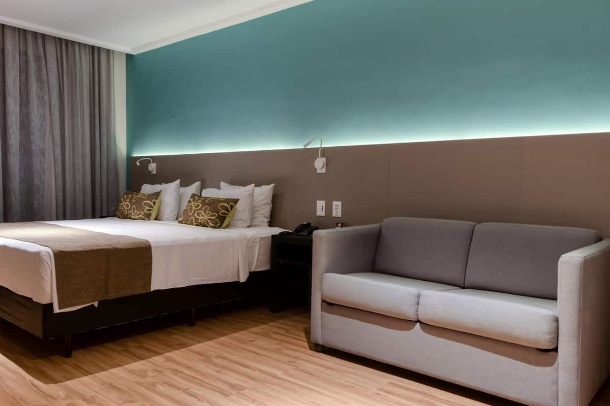 1 quarto, minibar, cofre no quarto, secretária 