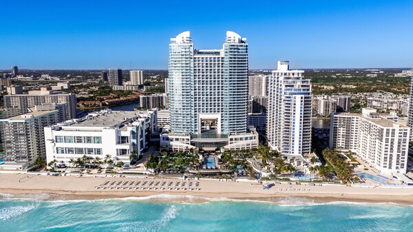 Diplomat Beach Resort Hollywood, Curio Collection By Hilton - North Miami, FL
