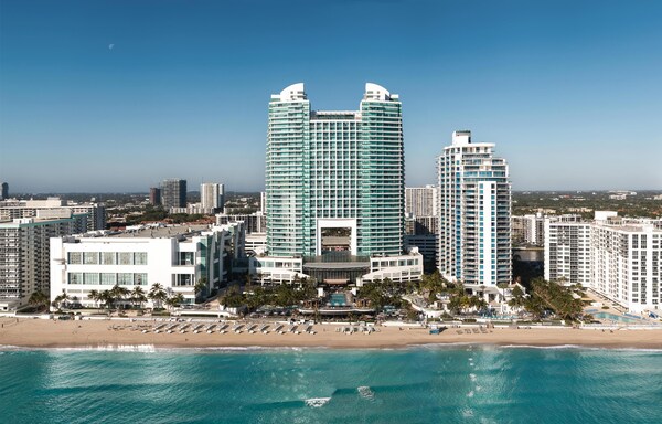 Diplomat Beach Resort Hollywood, Curio Collection By Hilton - Hollywood, FL