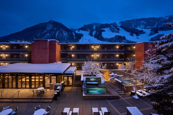 Aspen Square Condominium Hotel - Aspen, CO