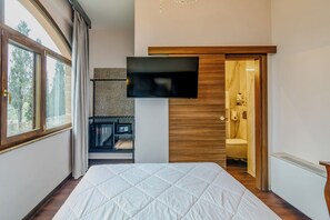 Quarto Individual Comfort, 1 cama individual extragrande (SPA access) | Casa de banho | Um polibã, um chuveiro fixo, um secador de cabelo, um bidé 