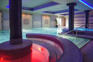 Piscina interior