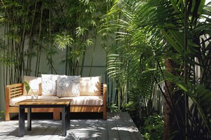 Roupa de alta qualidade, cofre no quarto, com decoração personalizada 