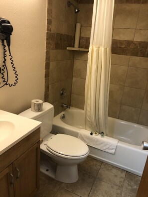 Downtown Value Inn, Portland: Hotel Reviews, Rooms & Prices | Hotels.com
