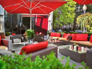 Sofitel Chicago Magnificent Mile in Chicago: Find Hotel Reviews, Rooms ...