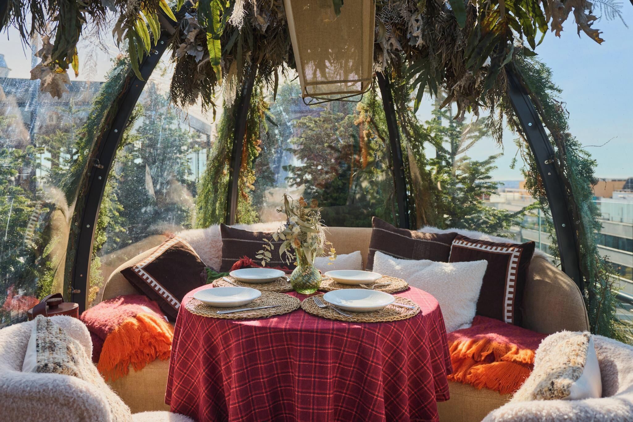 2 restaurantes: servem pequenos-almoços, almoços e jantares