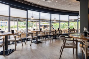 Almoços e jantares servidos 