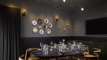 Café da manhã e jantar