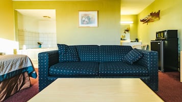 Wi-Fi de cortesia, roupa de cama, despertadores