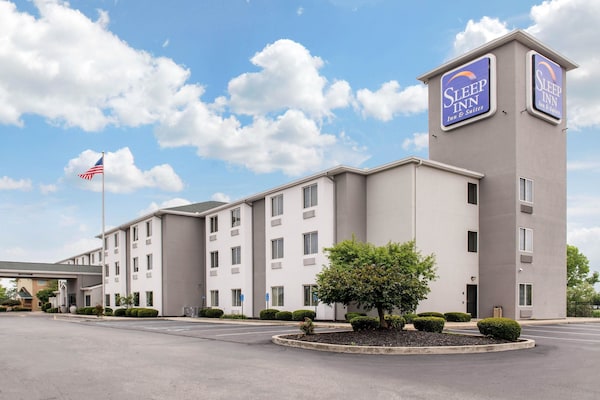 Sleep Inn & Suites Columbus South - Columbus, IN