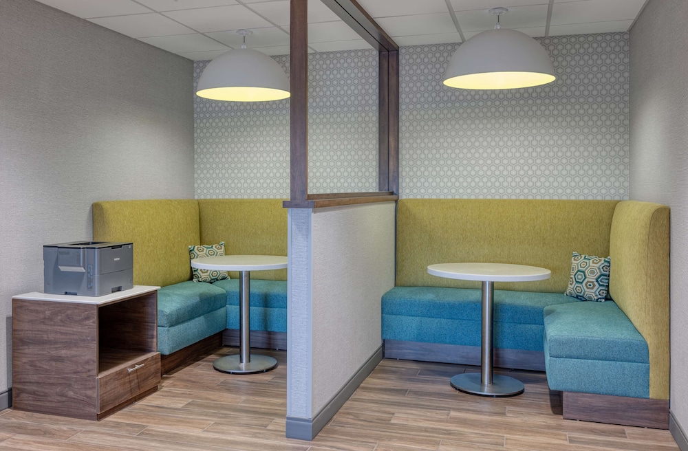 Hampton Inn Cleveland Airport - Tiedeman Road - Cleveland, OH