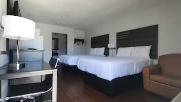 Quarto, 2 camas de casal, não fumadores | 1 quarto, roupa de alta qualidade, secretária, camas desdobráveis
