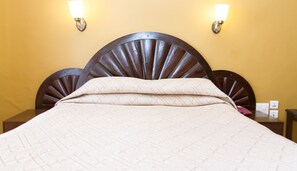 Quarto Standard | Minibar, com mobília individualizada, secretária, quartos insonorizados 