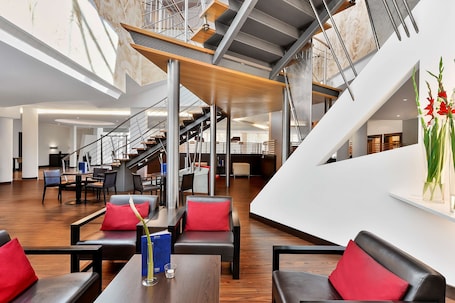 Saguão. NH Mannheim-Viernheim