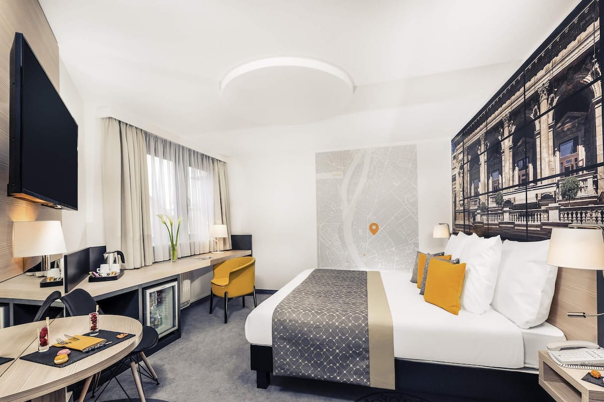 Quarto Superior, 1 cama de casal | Roupa hipoalergénica, minibar, cofre no quarto, secretária 