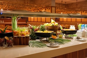 Pequeno-almoço tipo buffet diário incluído 
