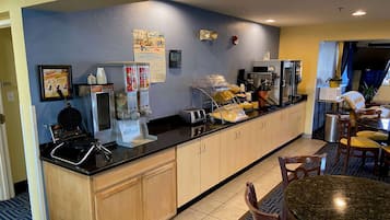 Café da manhã self-service grátis todos os dias