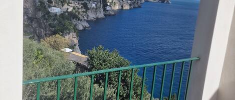 Quarto casal standard | Cofres nos quartos, Wi-Fi de cortesia, roupa de cama