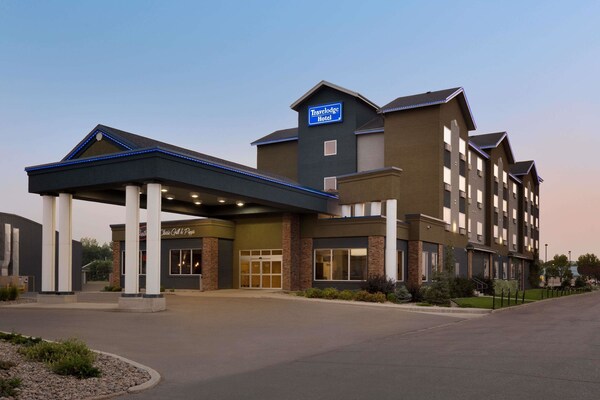 Travelodge By Wyndham Weyburn - Weyburn