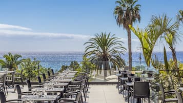 4 restaurantes, café da manhã, culinária internacional