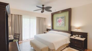 Luxury Room (Level Unlimited Xcaret Xperience - Basic Entrance) | 1 quarto, roupa de alta qualidade, edredões de penas, minibar grátis