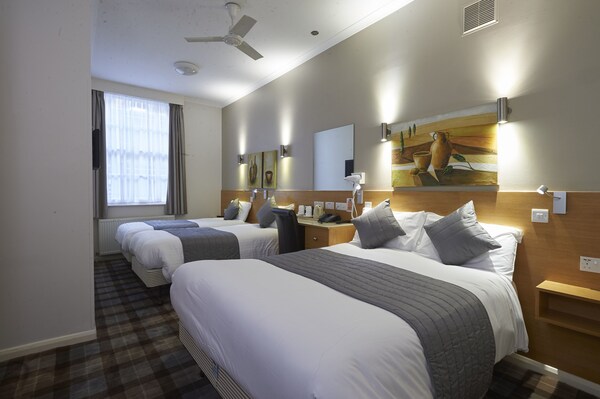 Luna Simone Hotel - Central London