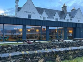 Fachada da propriedade