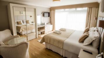 Quarto Duplo, junto à piscina | Lençóis de algodão egípcio, roupa de alta qualidade, cofre no quarto