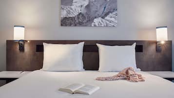 Roupa de alta qualidade, camas de colchão pillowtop, cofre no quarto