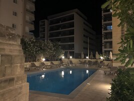 Piscina interna, piscina externa