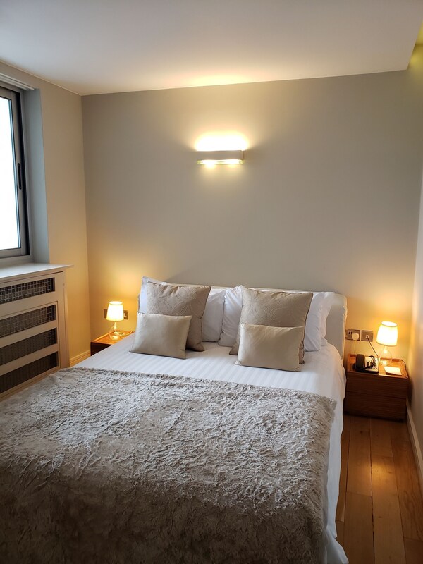 The Harrington - Gloucester Road - 1 Harrington Gardens - Chelsea