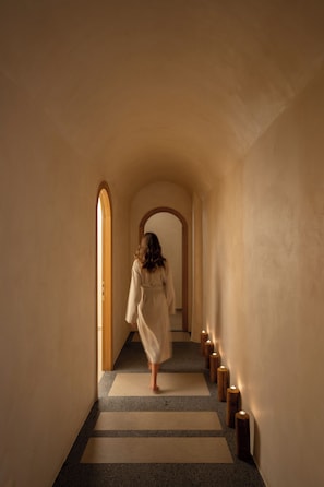 Sala(s) para tratamentos a casais, sauna, banheira de hidromassagem 
