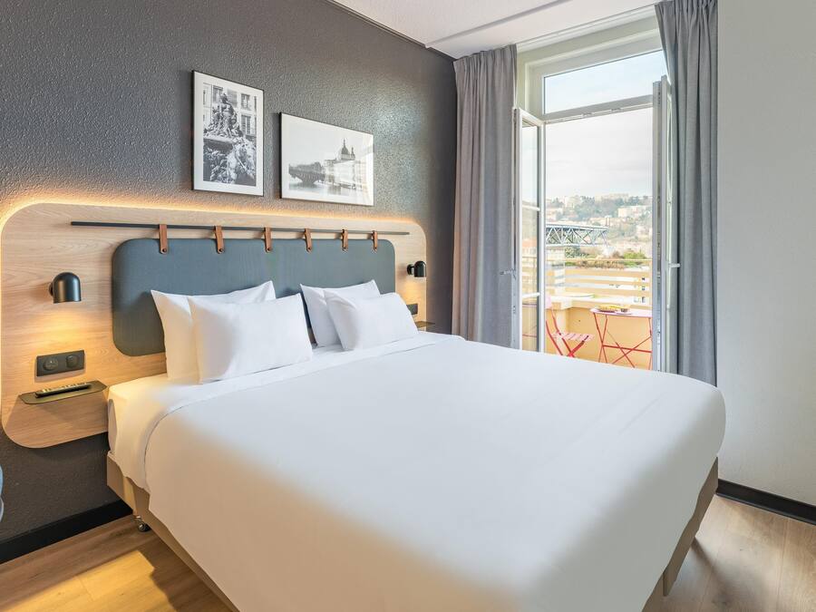 Quarto Superior, 1 cama king-size | Roupa de alta qualidade, secretária