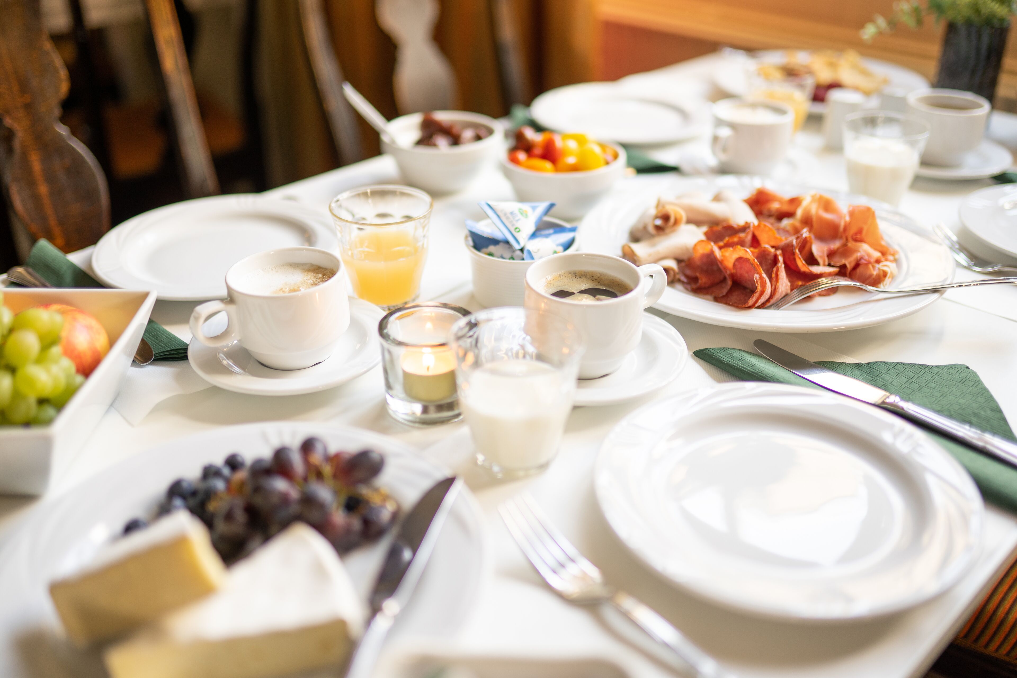 Café da manhã com buffet todos os dias mediante uma taxa