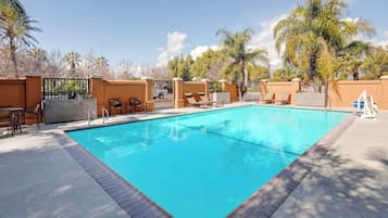 Piscina exterior