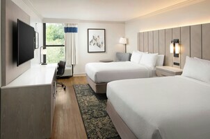 Quarto, 2 camas de casal | Roupa de alta qualidade, camas de colchão pillowtop, cofre no quarto 