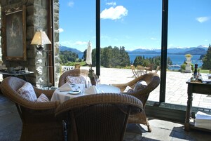 4 restaurantes, café da manhã, culinária regional