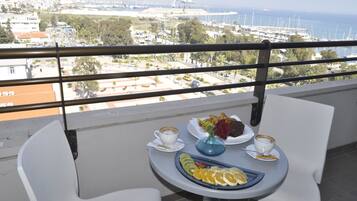 Quarto Standard, vista parcial para o mar | Vista do quarto